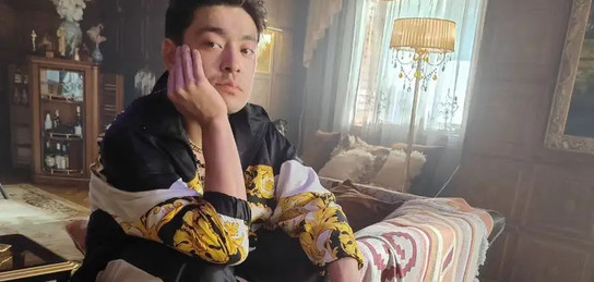 Новая фотосессия Аскара Ильясова порадовала поклонников