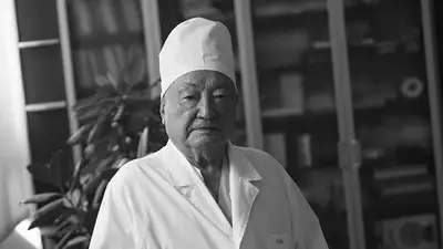 В Кыргызстане скончался хирург Мамбет Мамакеев, чье имя внесено в Книгу ...